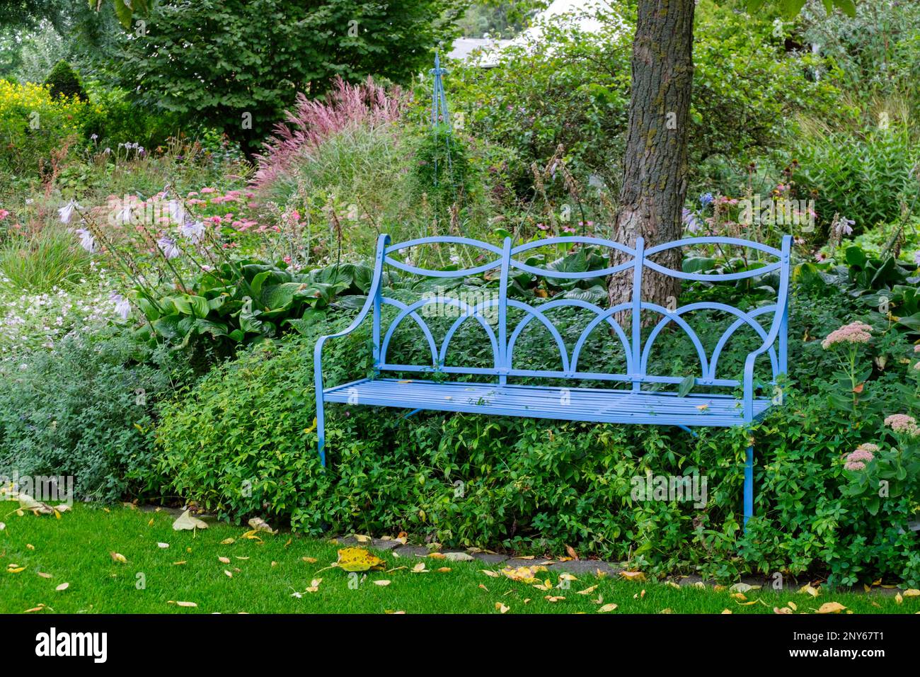 Blue bench in the district educational garden, Burgsteinfurt ...