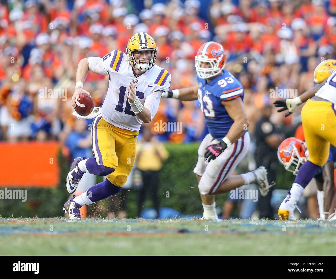 Oct. 7, 2017: LSU Tigers quarterback Danny Etling (16) runs the ball ...