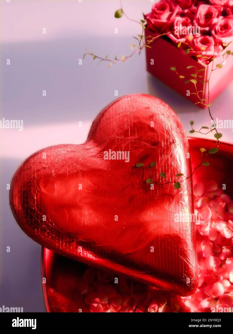 Red chocolate roses hi-res stock photography and images - Alamy