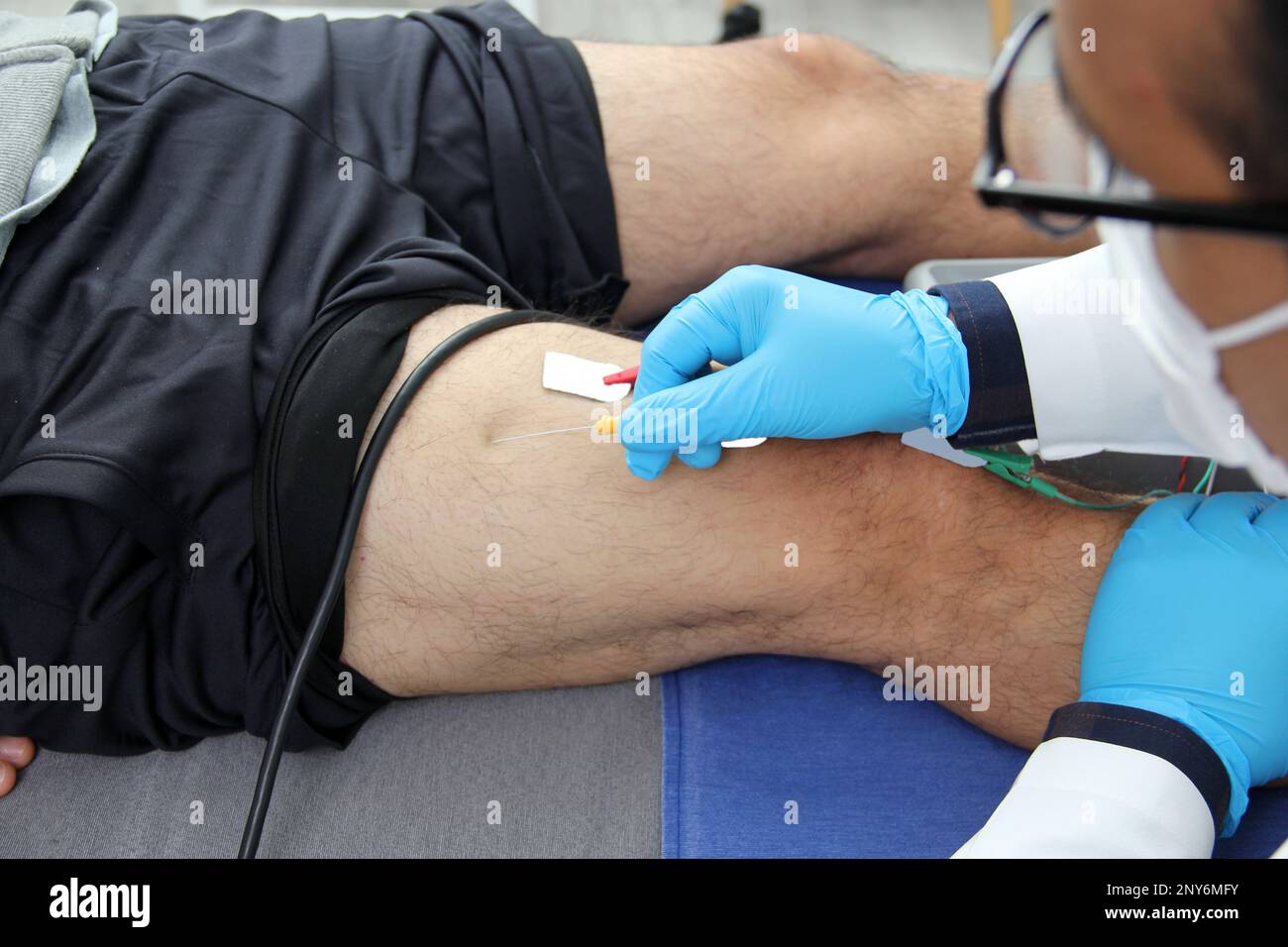 Electromyography emg hi-res stock photography and images - Alamy