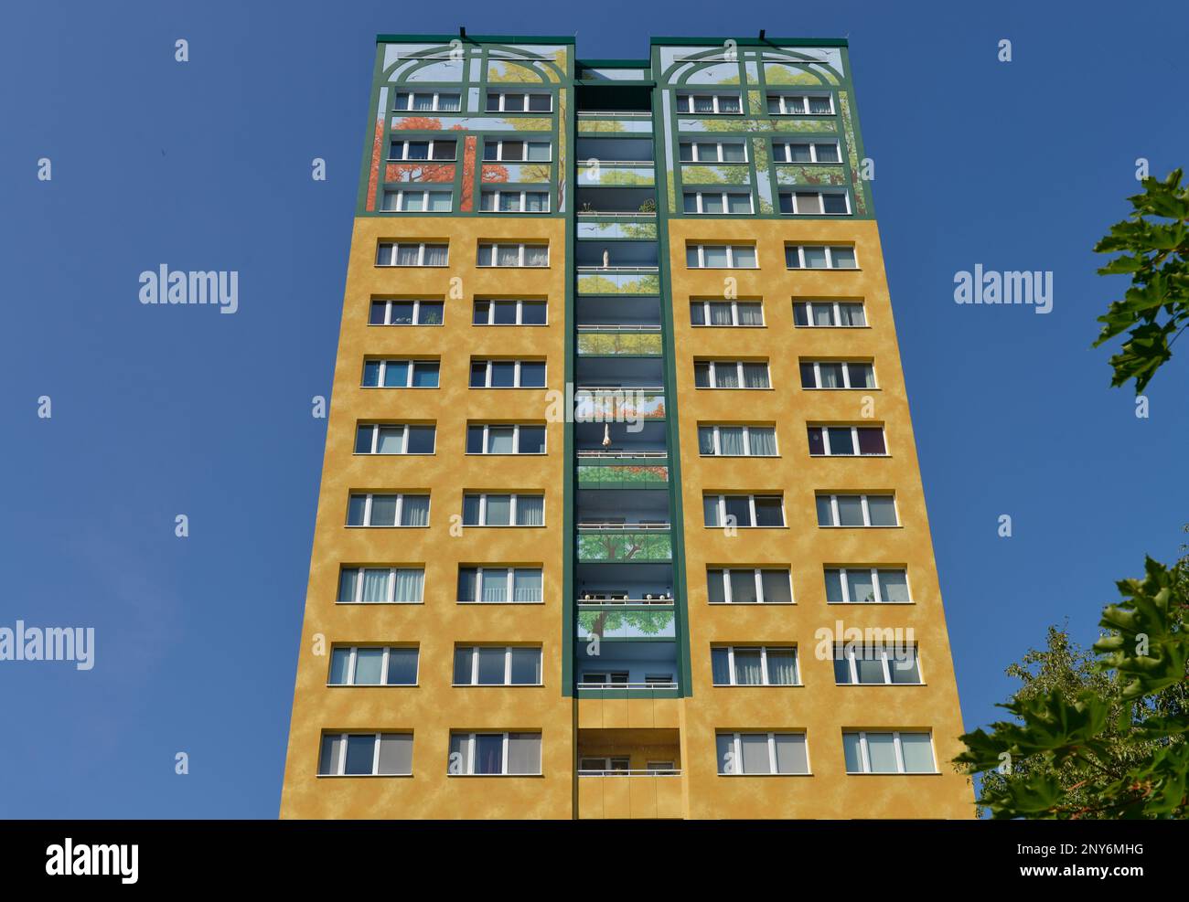 Flowertower, Allee der Kosmonauten 145, Marzahn, Berlin, Germany Stock ...