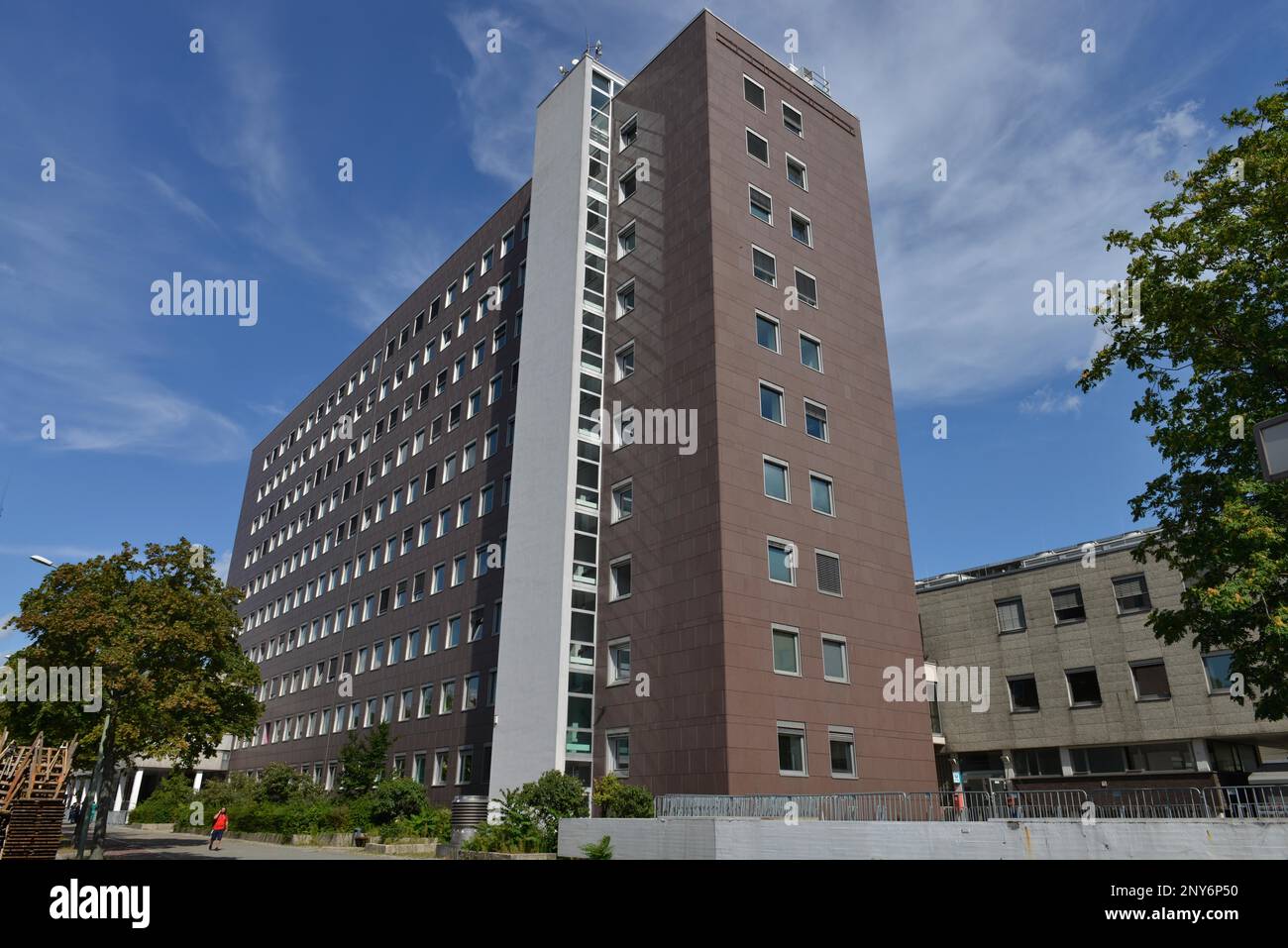 Berlin migration hi-res stock photography and images - Alamy