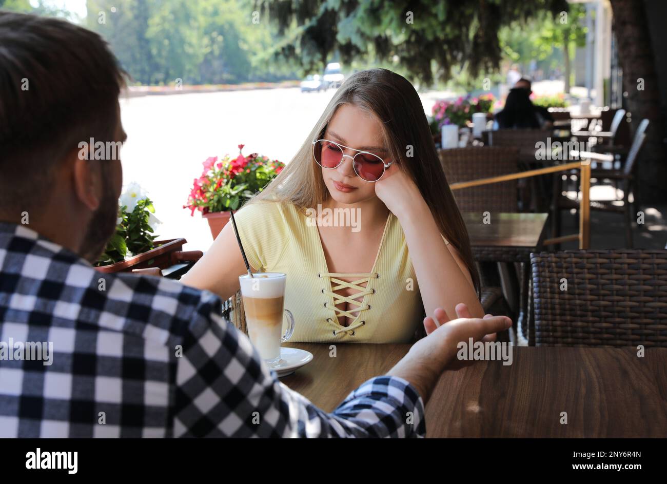 Boring meeting hi-res stock photography and images - Alamy