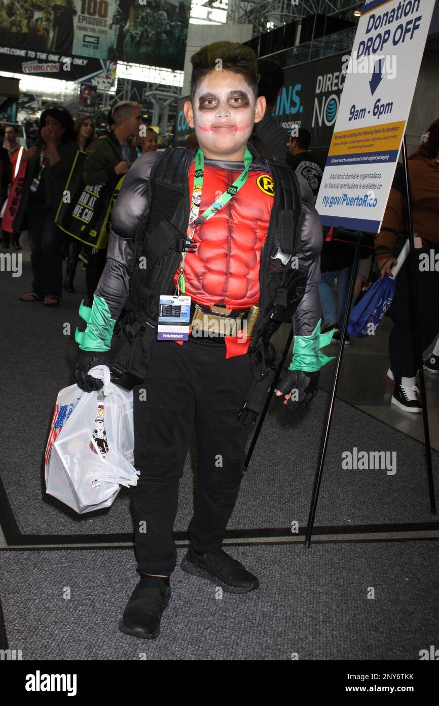 Photo by: Victor Malafronte/STAR MAX/IPx201710/5/17Cosplay at Comic Con ...