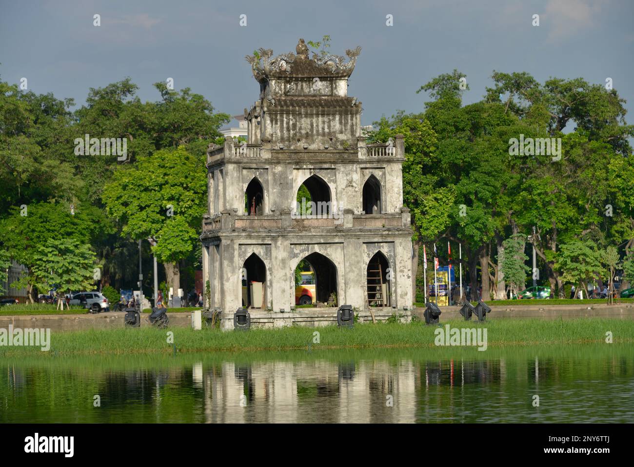Thap Rua Turtle Tower, Hoan Kiem Lake, Hanoi, Vietnam Stock Photo - Alamy