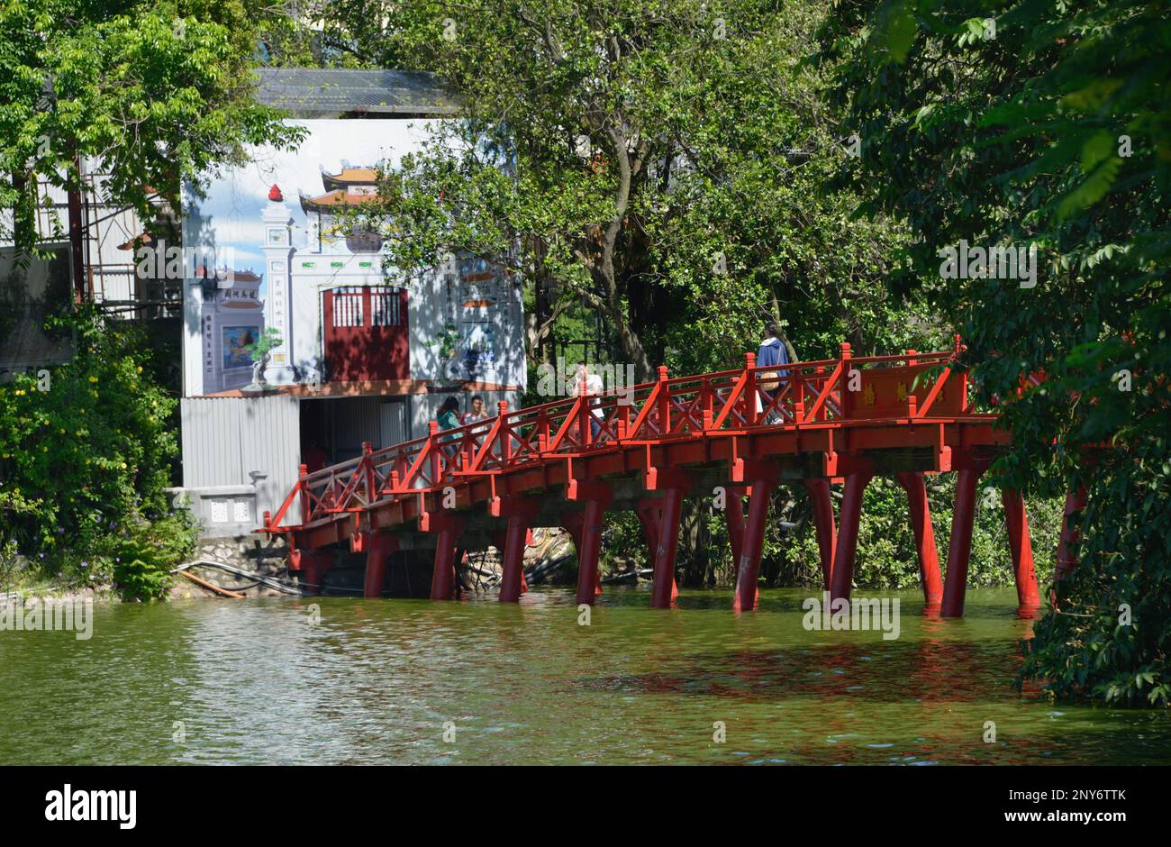 The Huc Bridge, Hoan Kiem Lake, Hanoi, Vietnam Stock Photo - Alamy