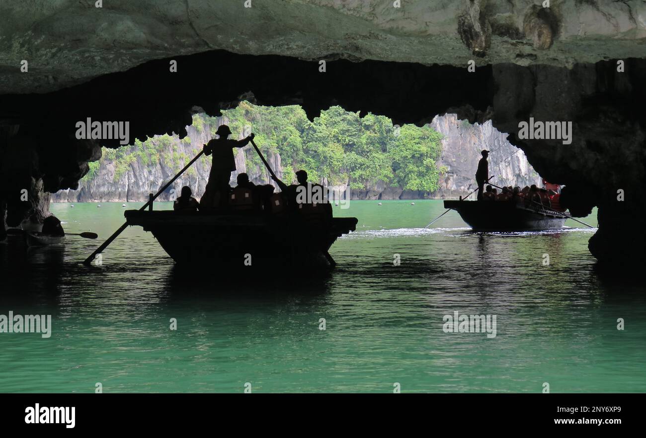 Excursion boat, Halong Bay, Vietnam Stock Photo - Alamy