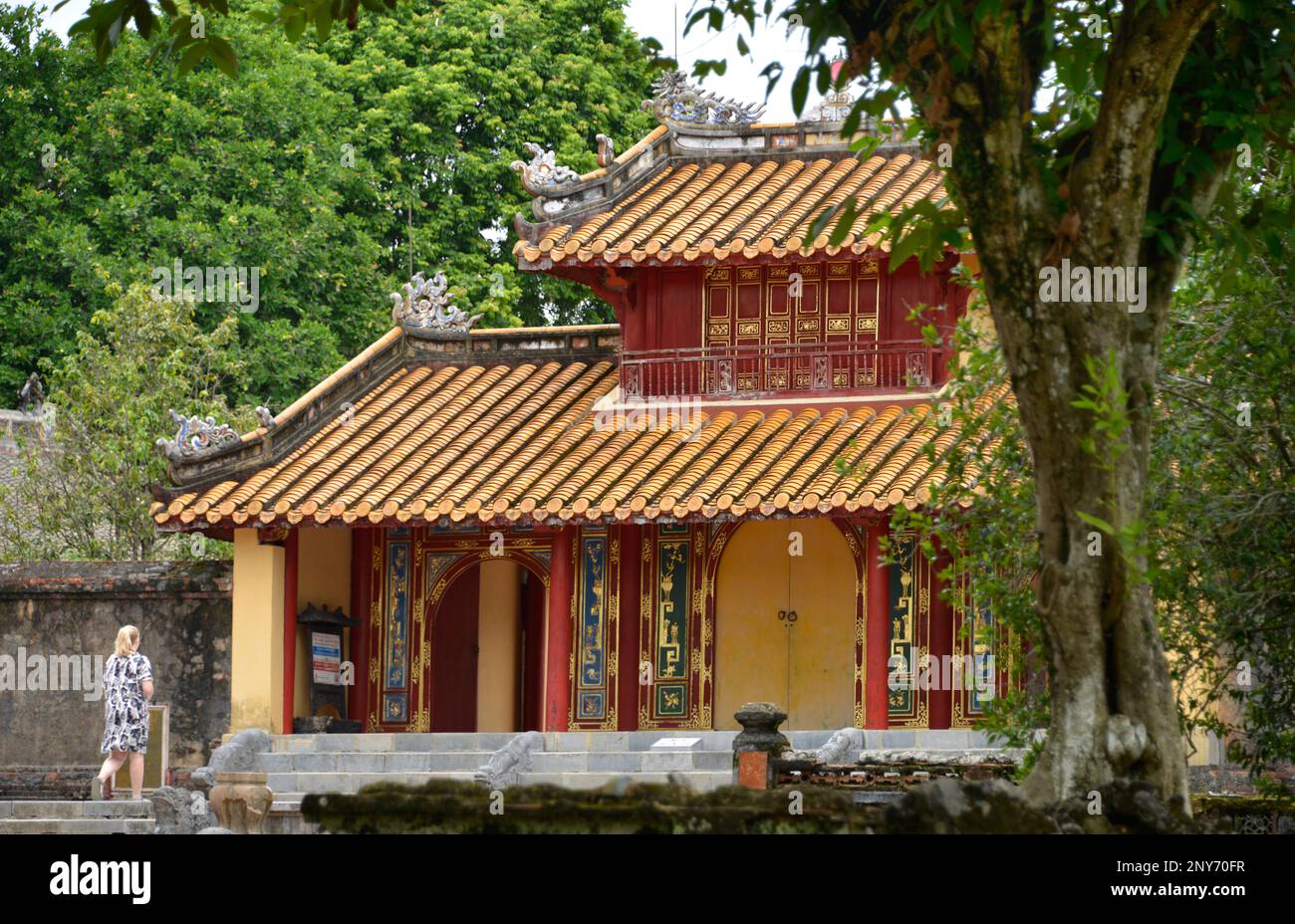 Cultural gate hi-res stock photography and images - Alamy