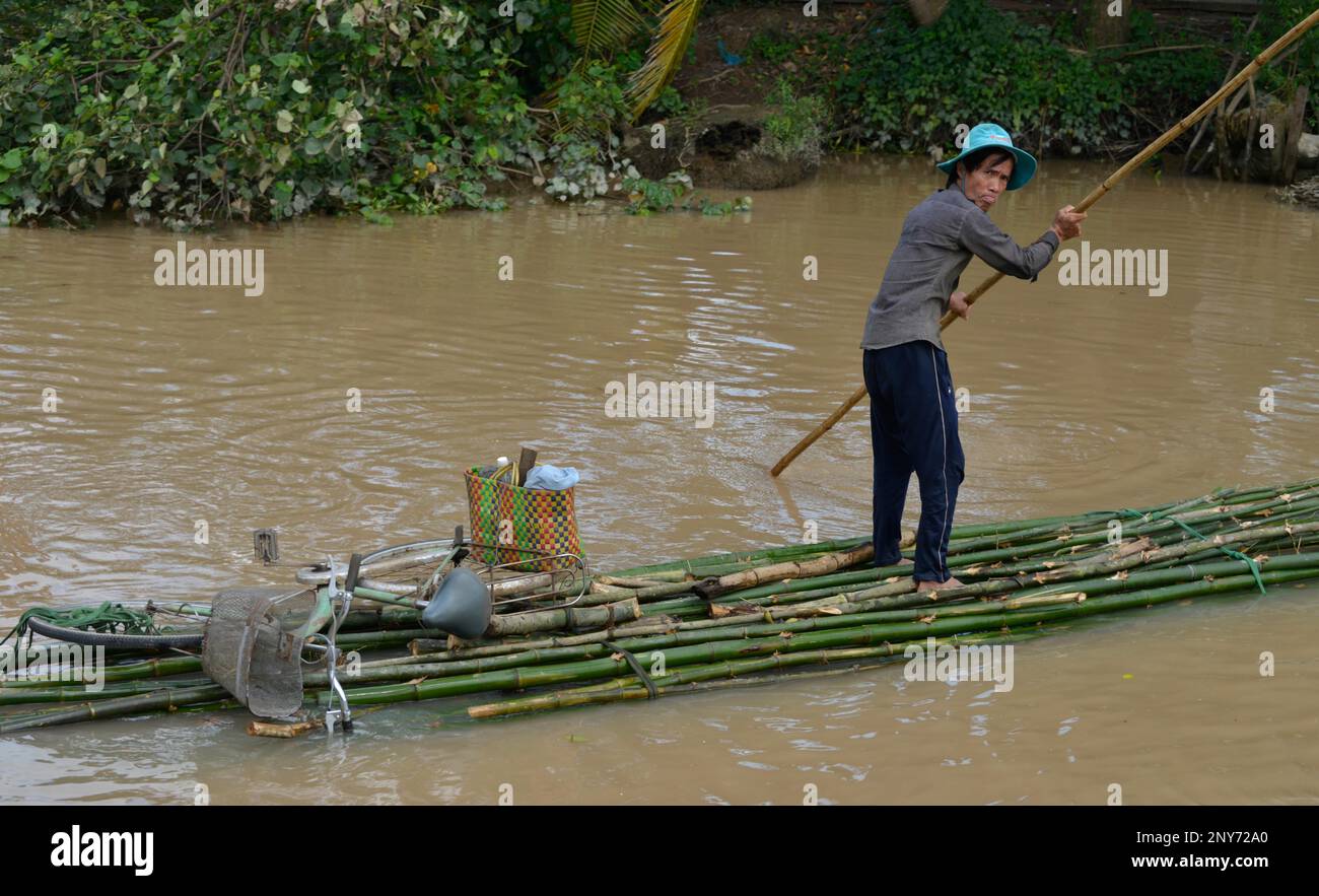 Southeast asian waterway hi-res stock photography and images - Alamy