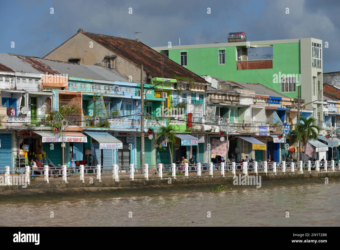 Residential houses, promenade, Sa Dec, Mekong Delta, Vietnam Stock ...