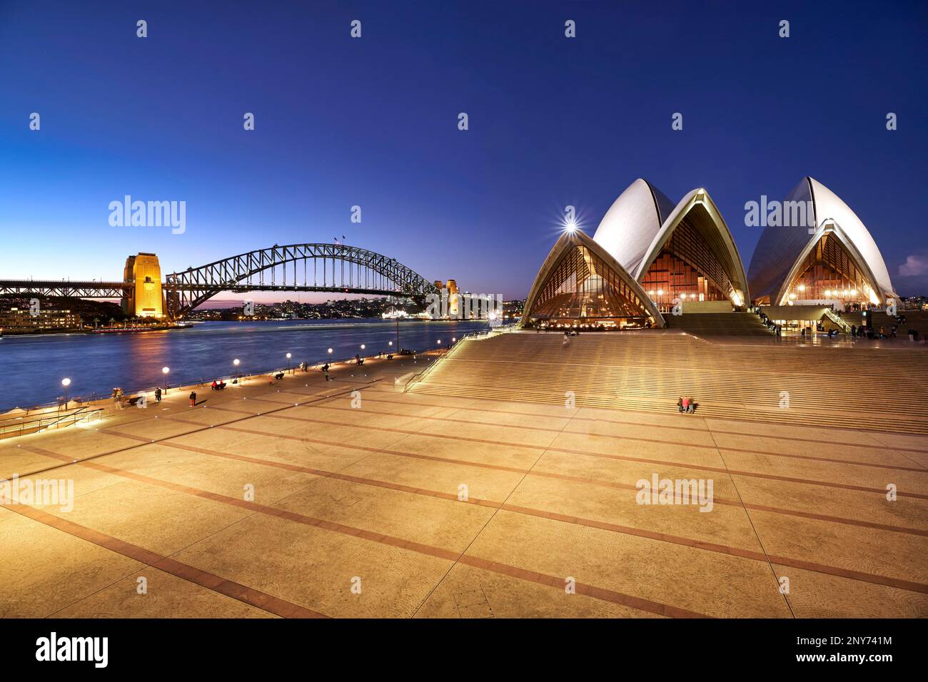 Sydney botanic gardens bridge hi-res stock photography and images - Alamy