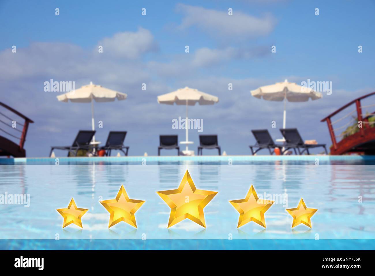 Poolside 5 star service hi-res stock photography and images - Alamy
