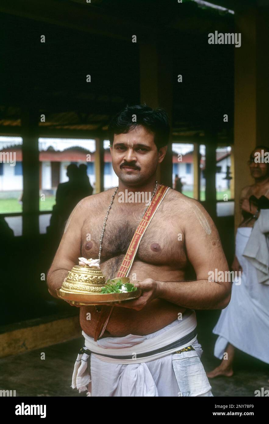 Temple priest hi-res stock photography and images - Alamy