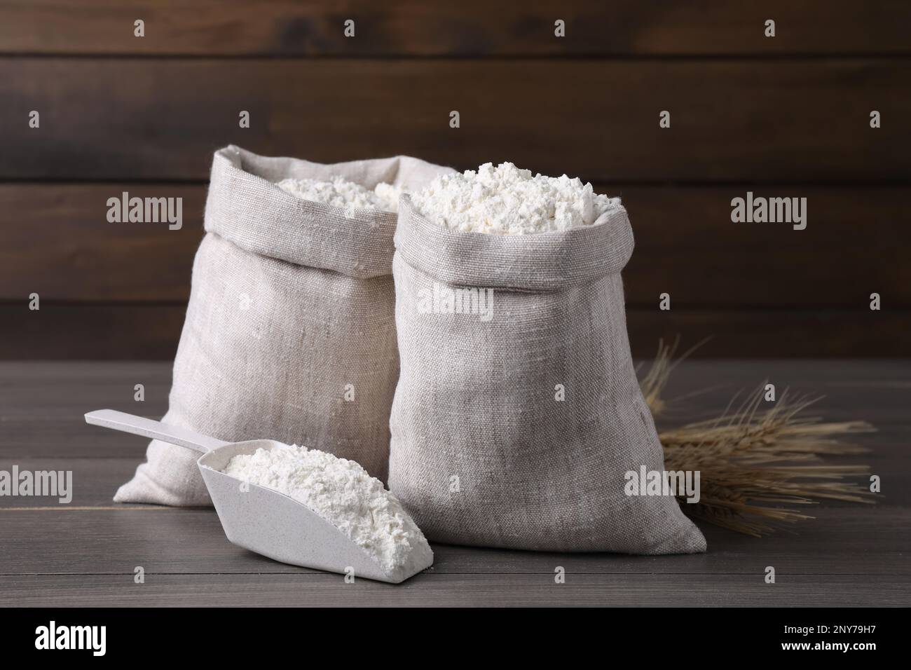 Sacks of flour hi-res stock photography and images - Alamy