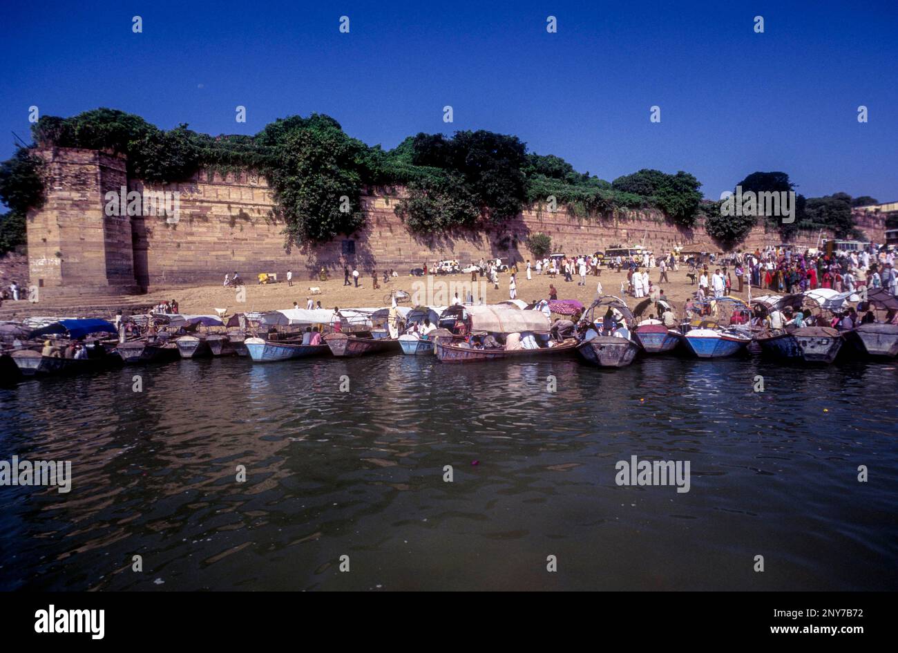 Akbar fort in Allahabad, Uttar Pradesh, India, Asia Stock Photo - Alamy