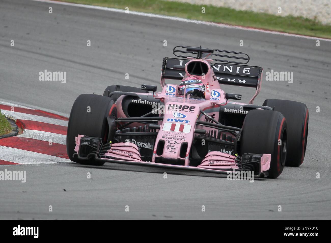 KUALA LUMPUR, MALAYSIA - OCTOBER 01: Sergio Perez of Sahara Force India ...