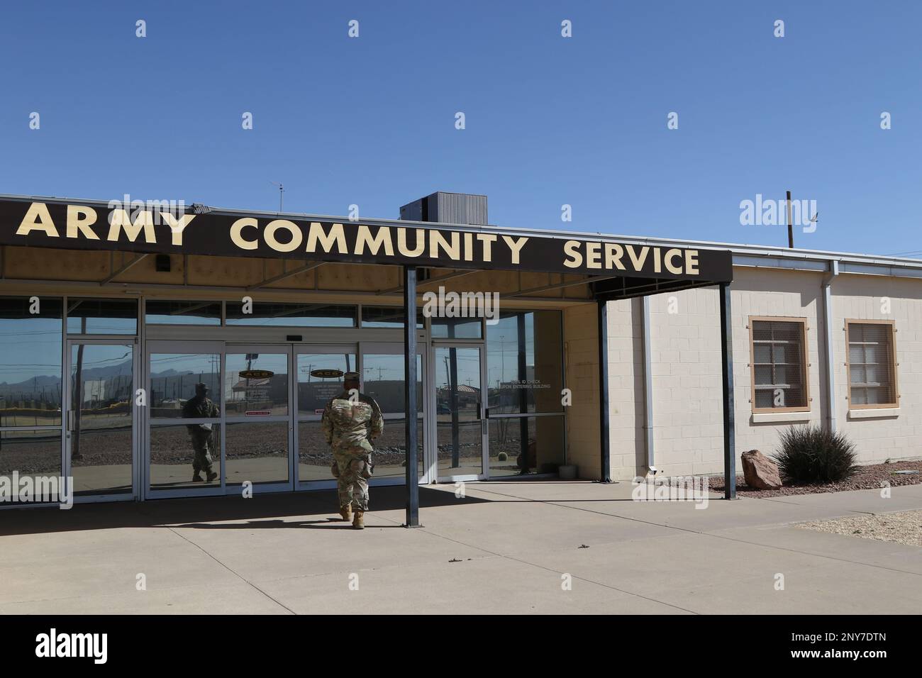 Soldier tools hi-res stock photography and images - Alamy