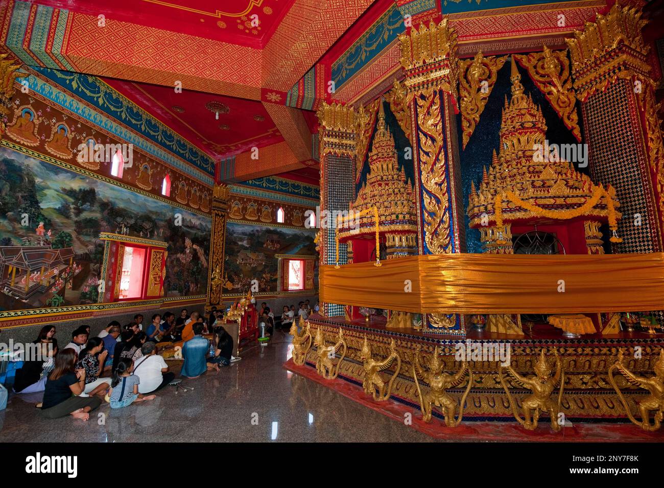 Songkran temple decoration, Wat Bang Riang, Buddhist temple, Thap Put ...