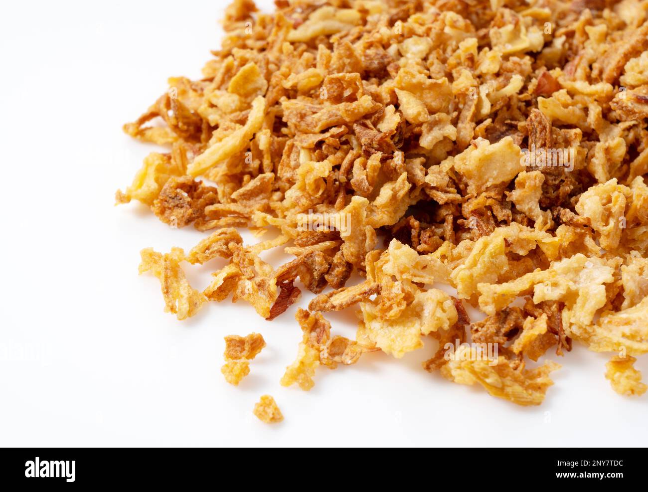 Fried onions on white background. Crispy fried onions Stock Photo - Alamy