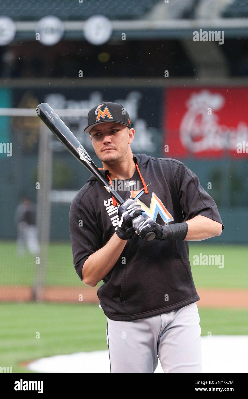Miami Marlins shortstop Miguel Rojas (19) prepares for the game against ...