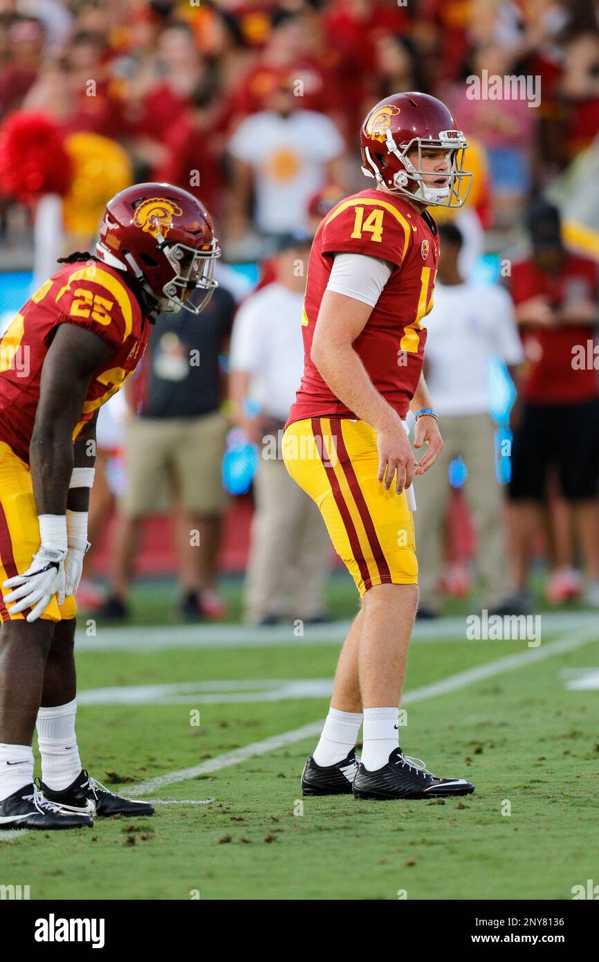 USC Trojans quarterback Sam Darnold (14) prepares for the snap during ...