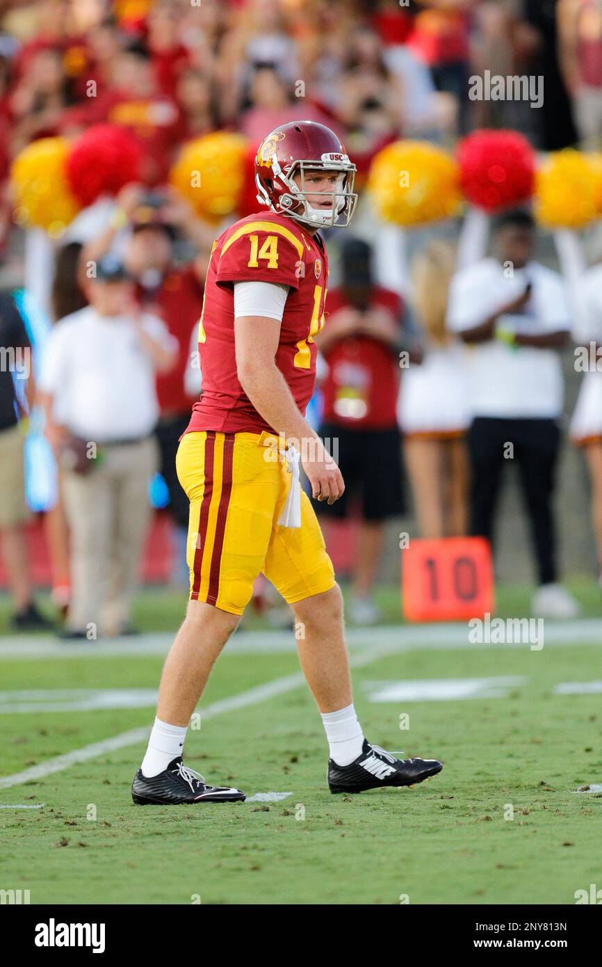 USC Trojans quarterback Sam Darnold (14) prepares for the snap during ...