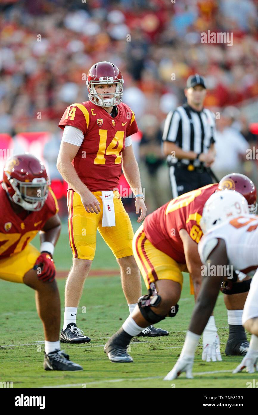 USC Trojans quarterback Sam Darnold (14) prepares for the snap during ...
