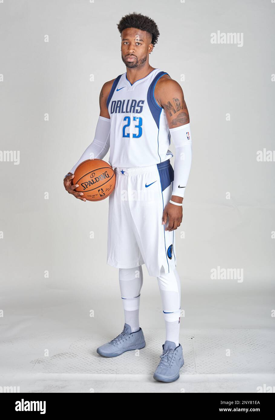 Sept 25, 2017: Dallas Mavericks guard Wesley Matthews #23 poses during ...