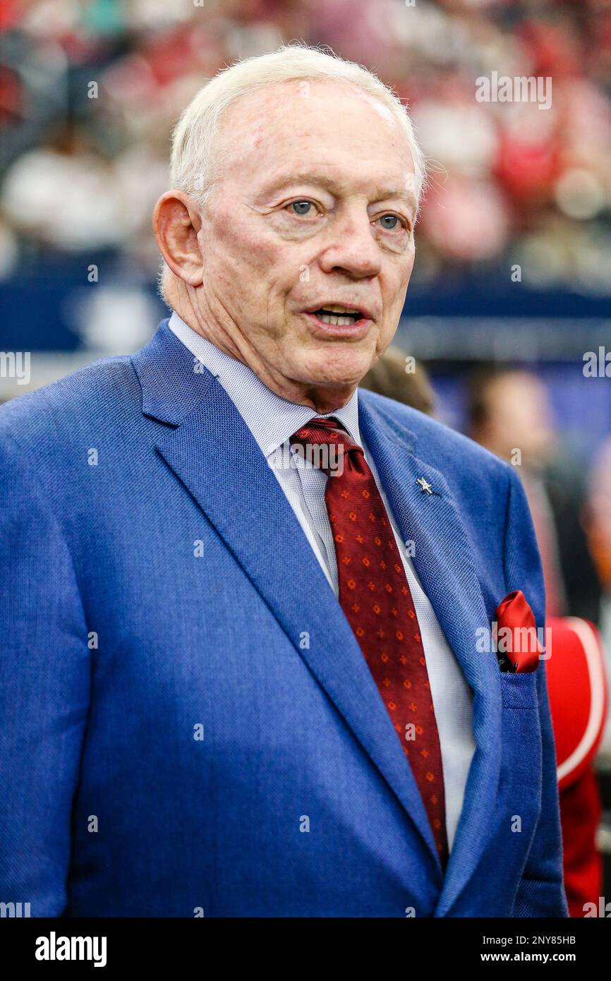 ARLINGTON, TX - SEPTEMBER 23: Dallas Cowboys owner Jerry Jones gets a ...