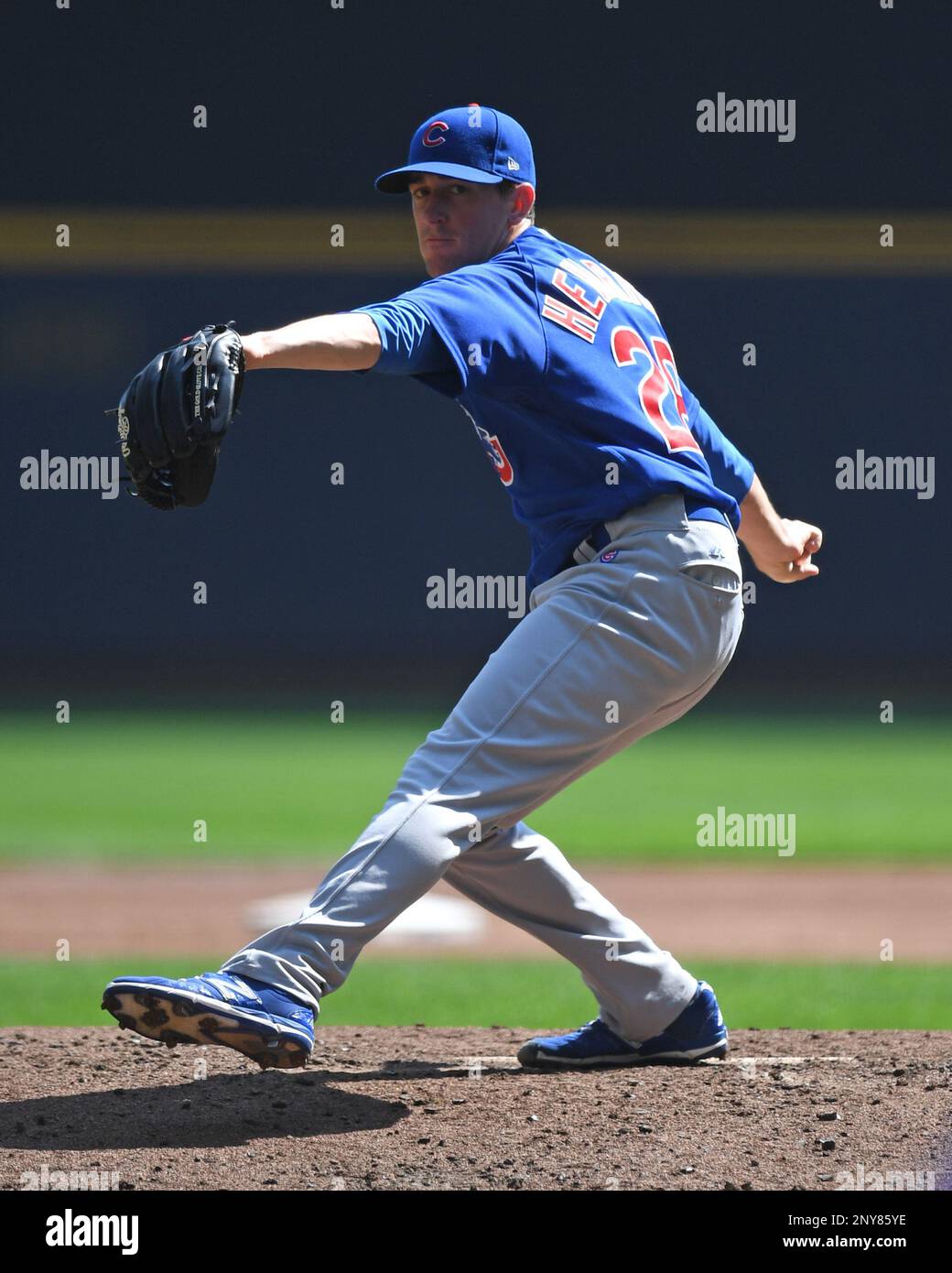 MILWAUKEE, WI - SEPTEMBER 23: Chicago Cubs starting pitcher Kyle ...
