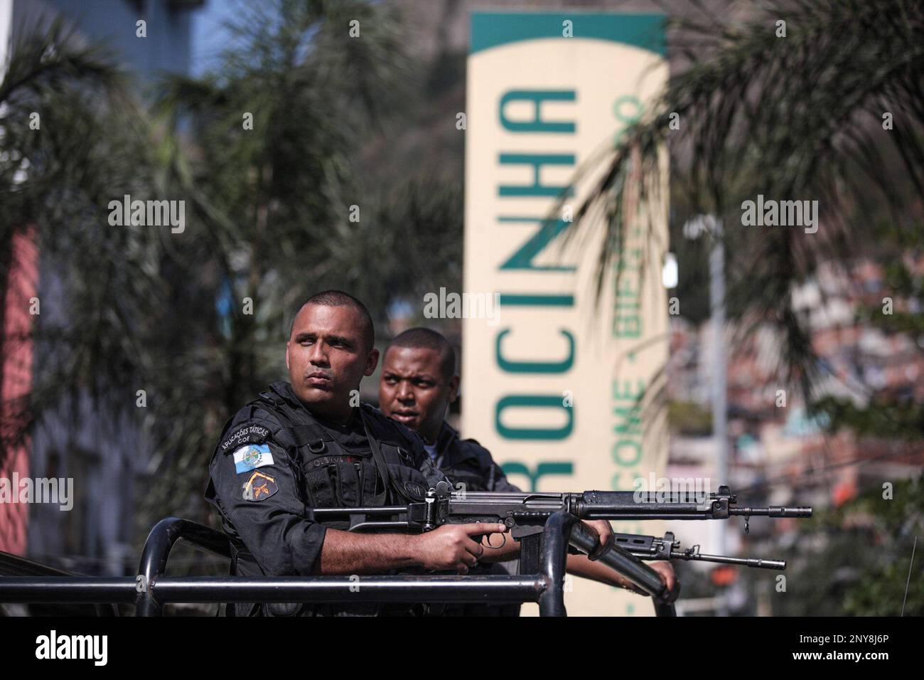 RJ - Rio de Janeiro - 09/22/2017 - Police operation in the Rocinha ...