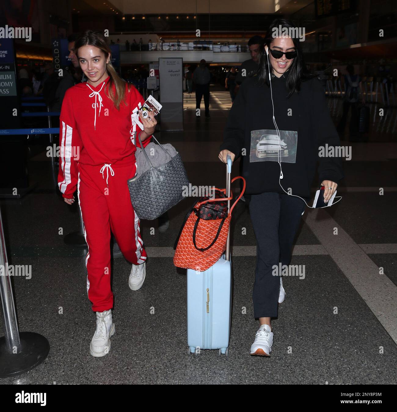 Photo by: STRF/STAR MAX/IPx20179/21/17Delilah Belle Hamlin (L) and ...