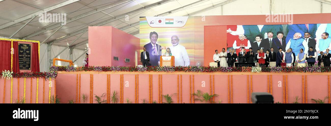Japan's Prime Minister Shinzo Abe and India's Prime Minister Narendra ...