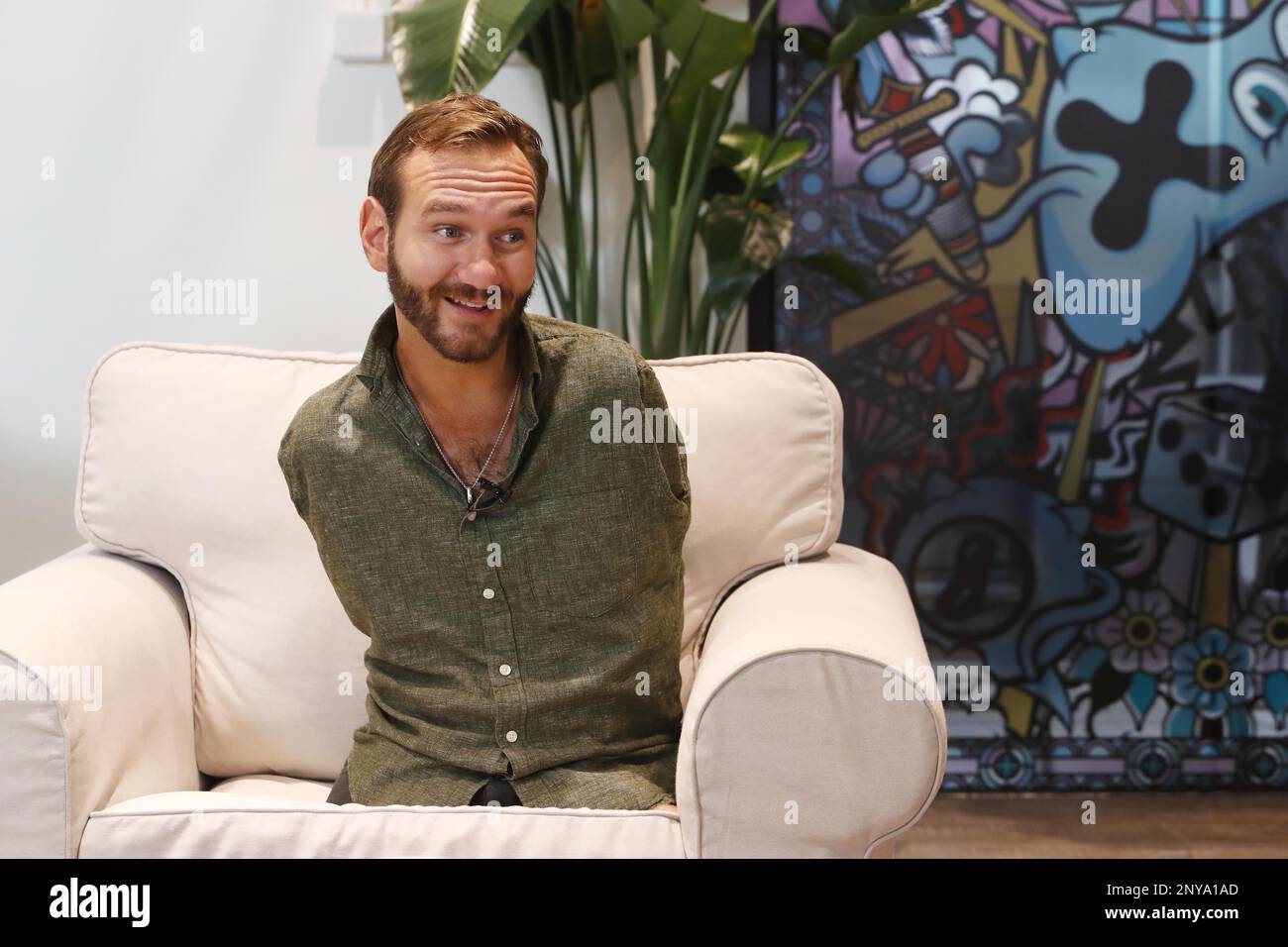 Nick Vujicic, the legendary Australian speaker, shares his story in ...