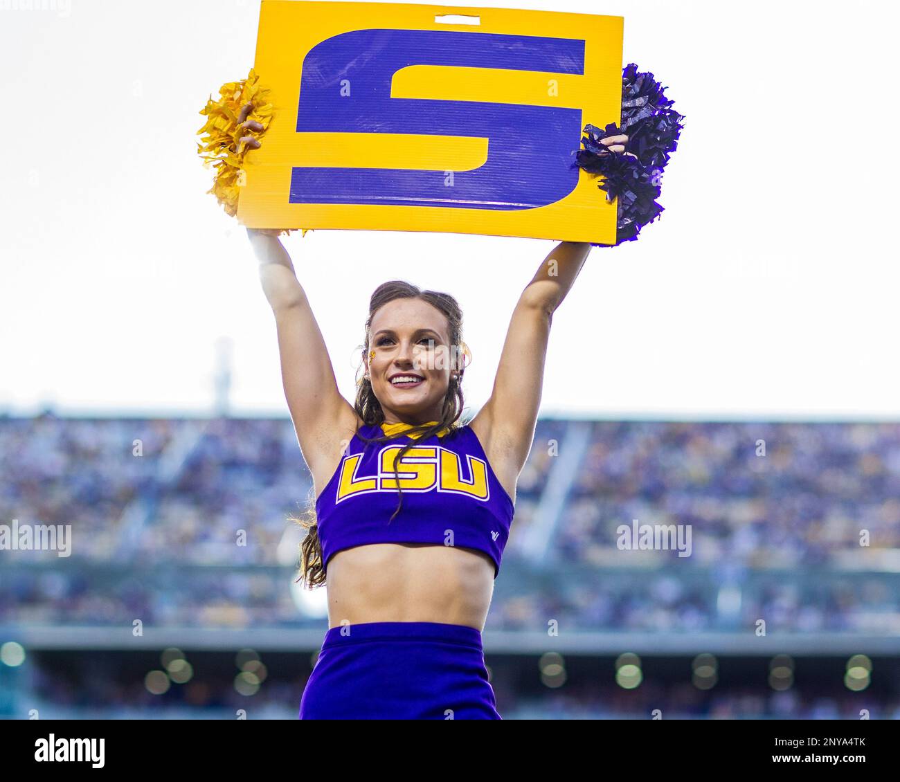 BATON ROUGE, LA - SEPTEMBER 09: The LSU Tigers cheerleaders entertain ...