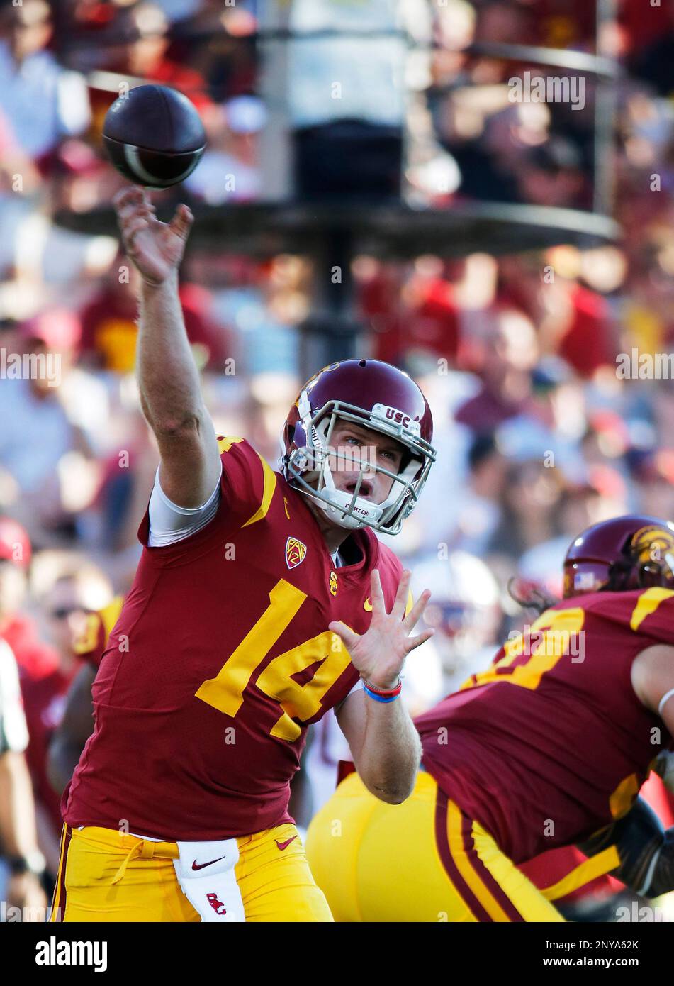 September 09, 2017 USC Trojans quarterback Sam Darnold #14 throws a ...