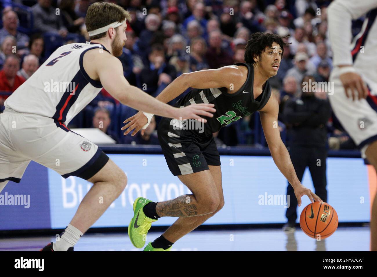 Chicago State guard Jahsean Corbett (24) controls the ball while ...