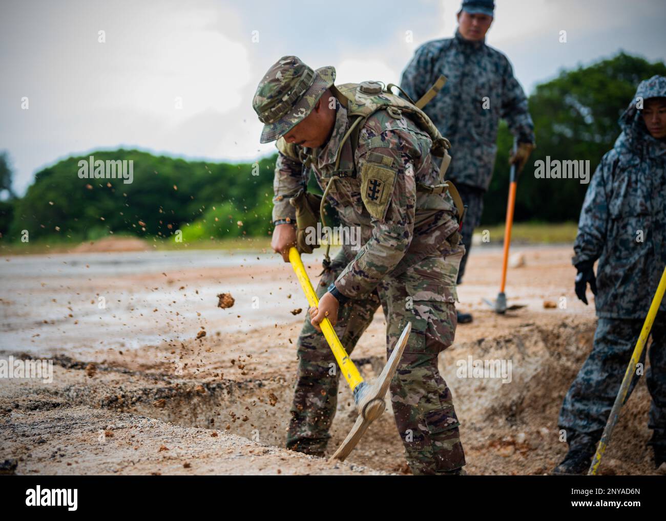 A U.S. Soldier participates in a joint, multilateral rapid airfield ...