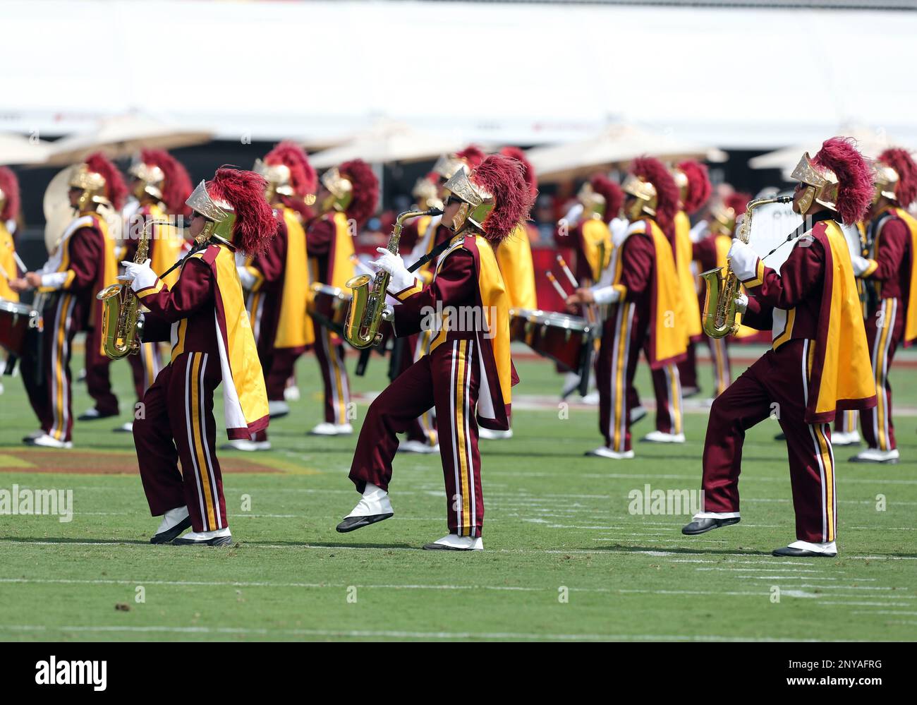 LOS ANGELES, CA - SEPTEMBER 02: USC marching band during the game ...