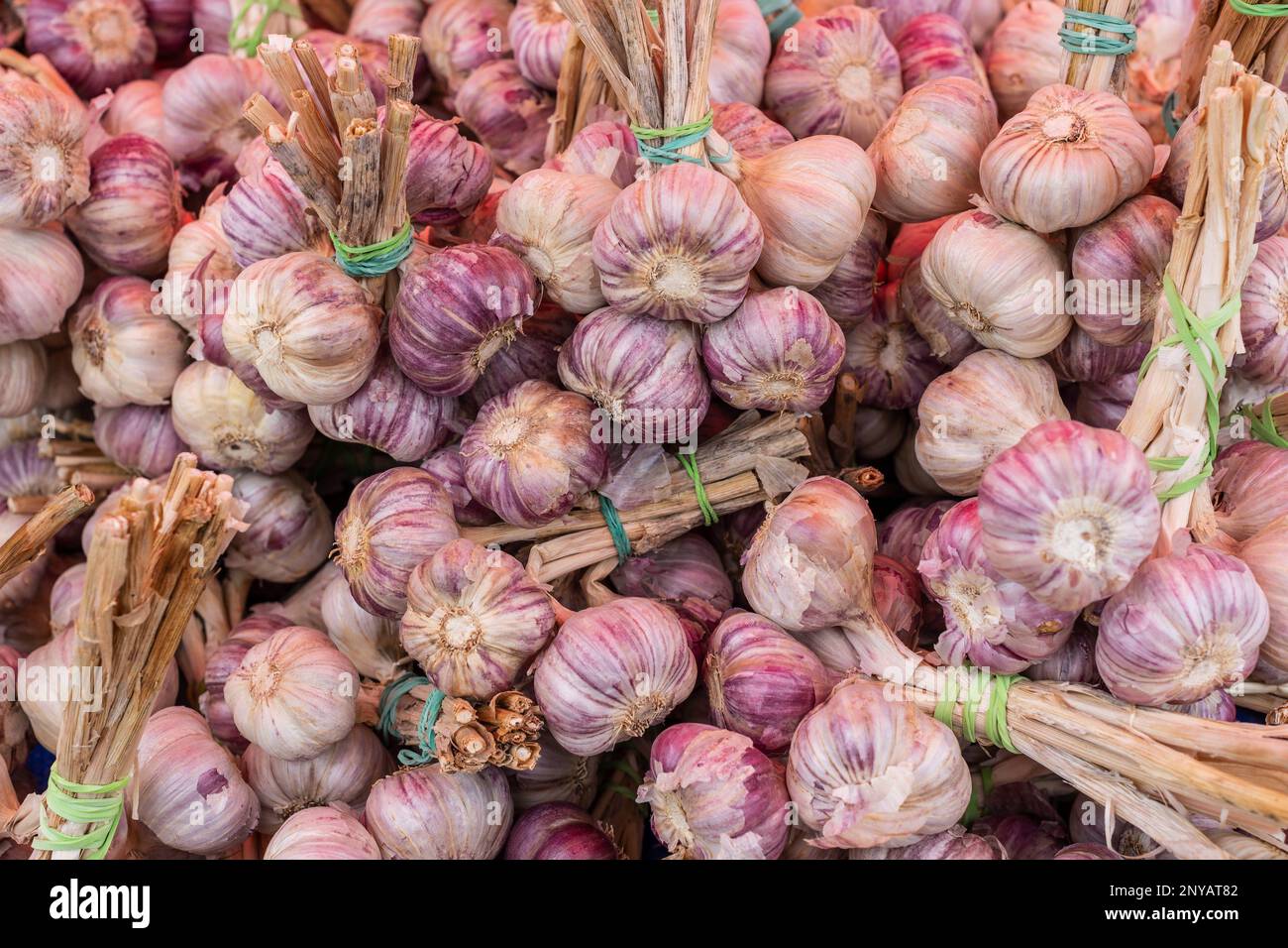 Pile of strings hi-res stock photography and images - Alamy