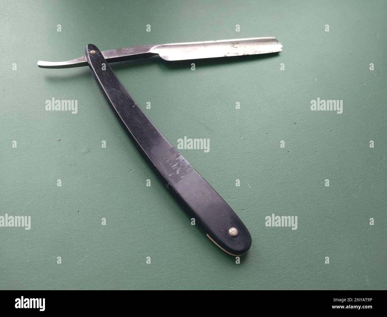 Male razor hi-res stock photography and images - Alamy