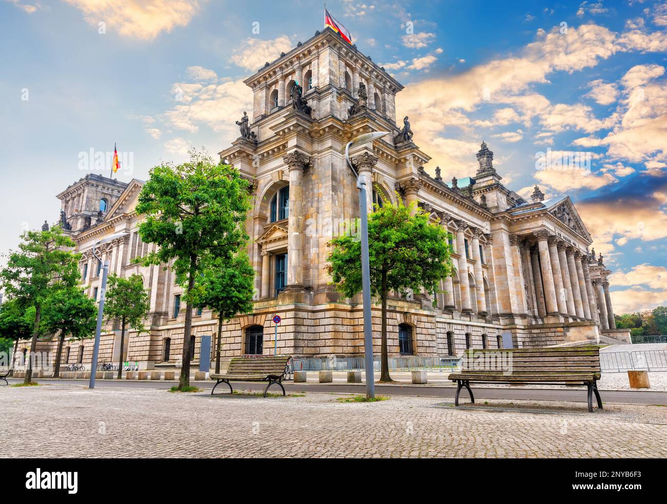 Reichstag government building hi-res stock photography and images - Alamy