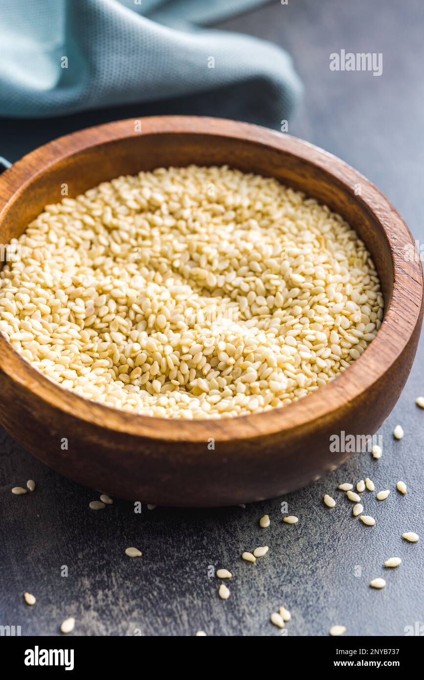 Dried sesame seeds hi-res stock photography and images - Alamy