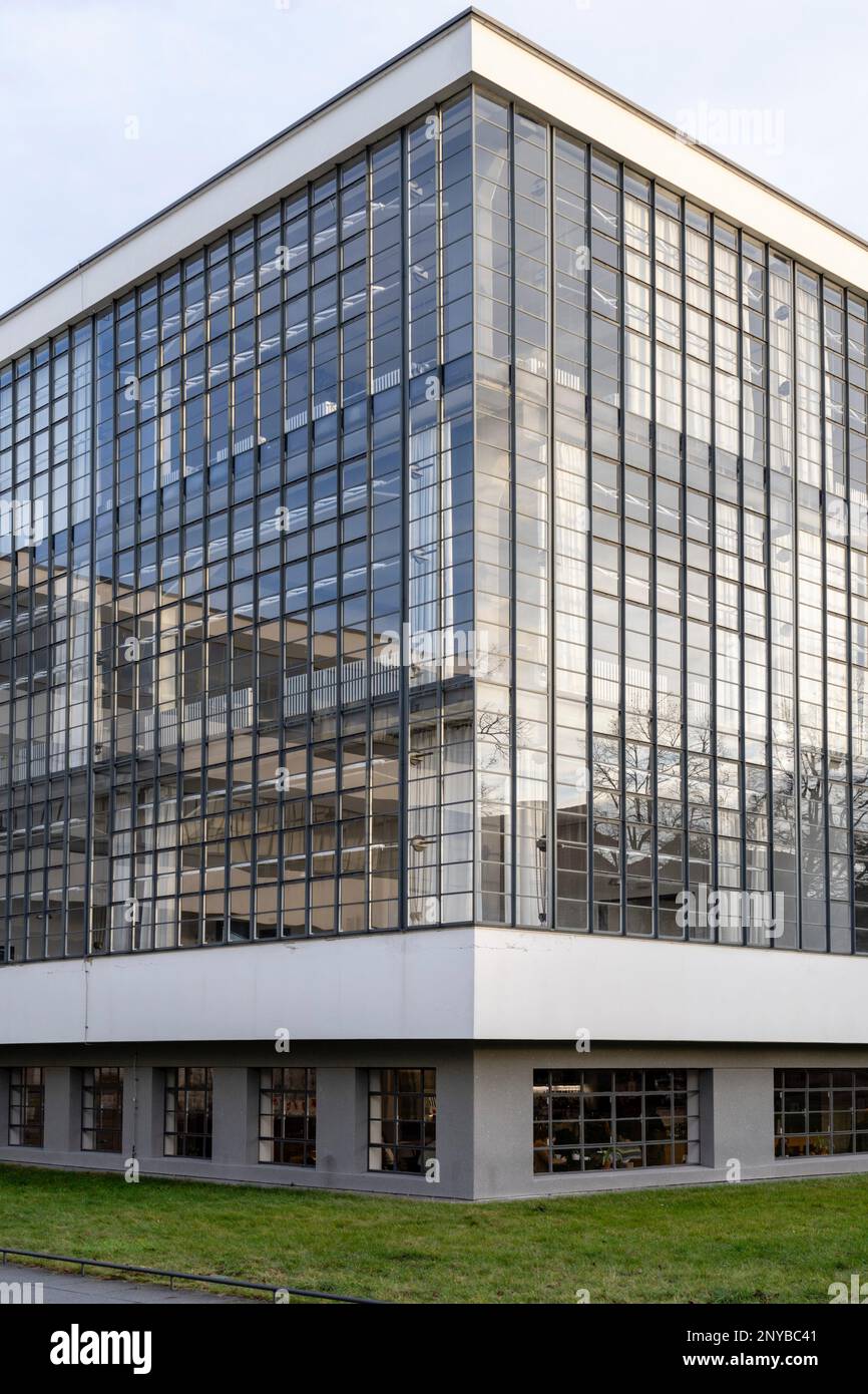 Modern school facade germany hi-res stock photography and images - Alamy