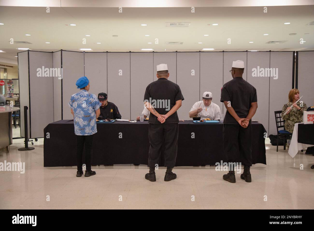 Navy chow hall hi-res stock photography and images - Alamy