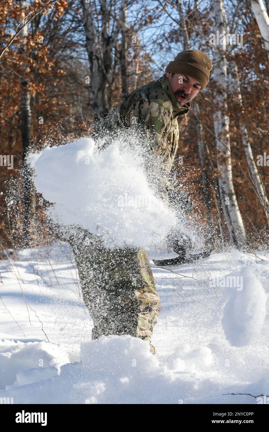 Arctic survivability hi-res stock photography and images - Alamy