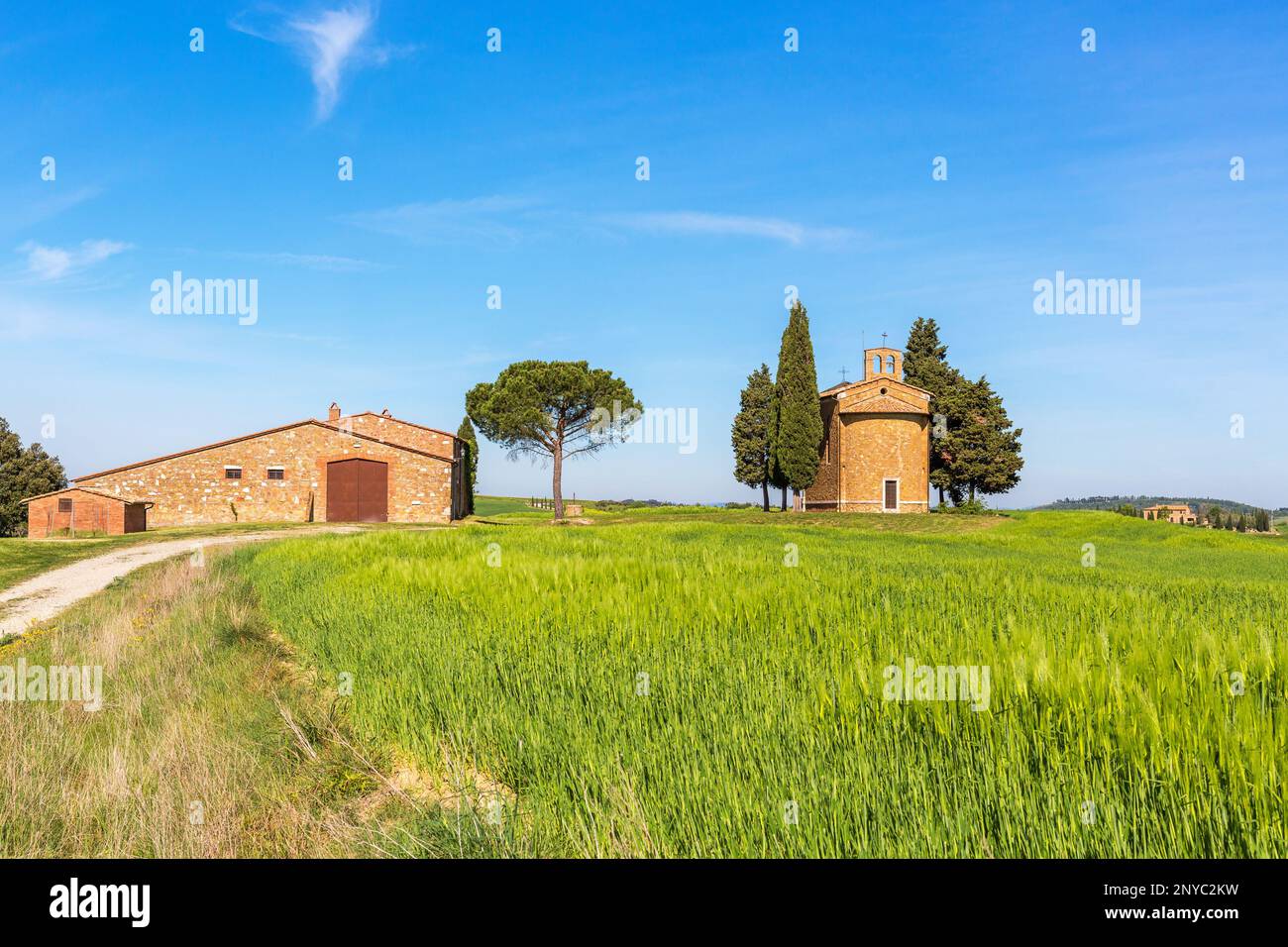 Italian farmhouse with a chapel in a rural landscape Stock Photo - Alamy