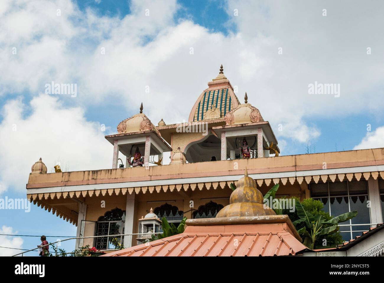 Mauritius grand bassin hindu deity hi-res stock photography and images ...