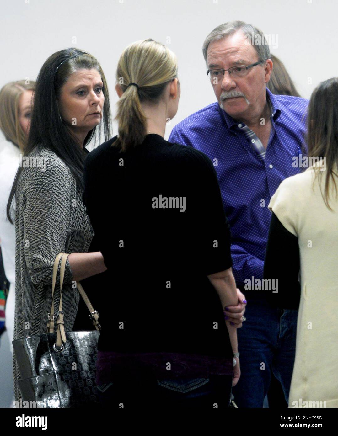 In this Tuesday, March 3, 2015 photo, Kari Dunn's stepmother Dalonna ...