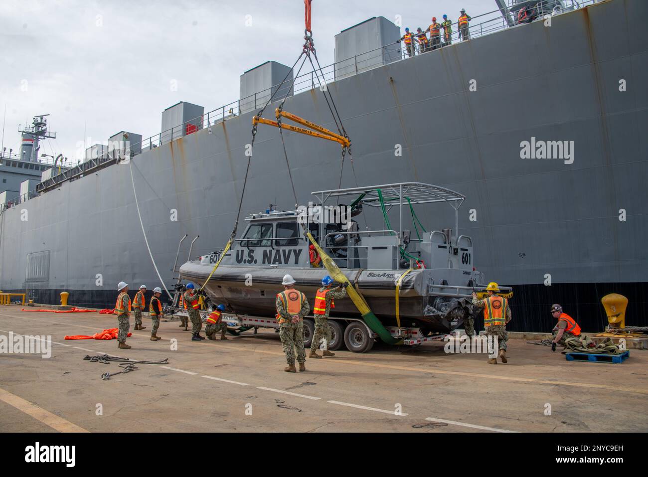 Navy cargo handling battalion nchb 14 hi-res stock photography and ...